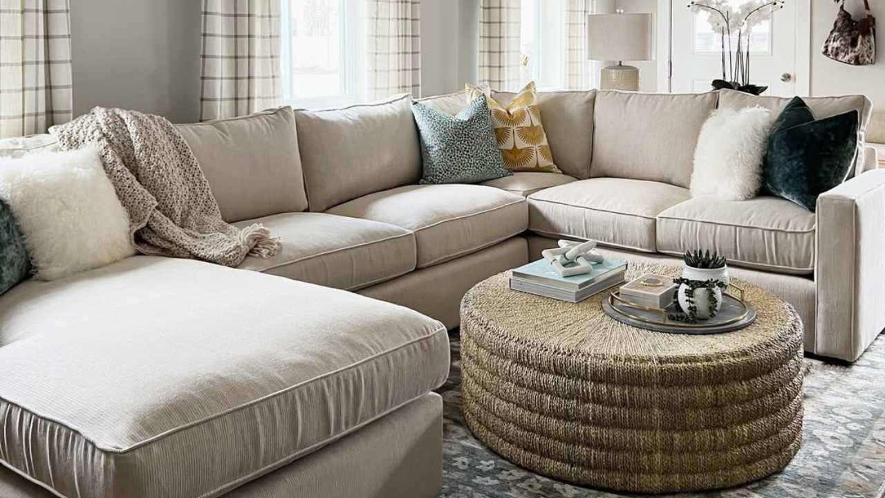 Elegant & Inviting: 24+ Cream Couch Living Room Inspirations - My Home Rise